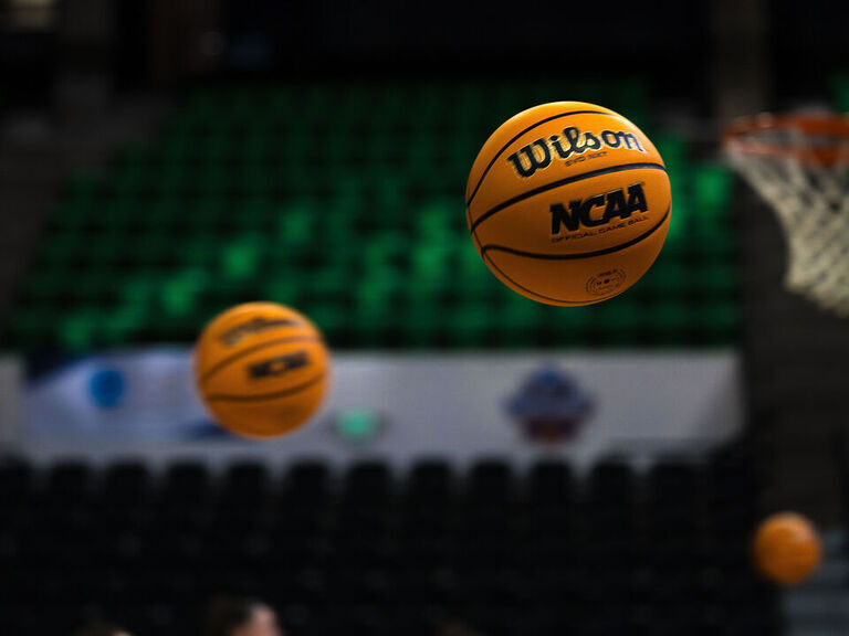 Fox Sports, AEG launching College Basketball Crown postseason tourney ...