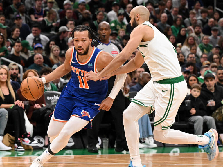 Knicks beat Celtics to keep up push for East's No. 2 seed | theScore.com