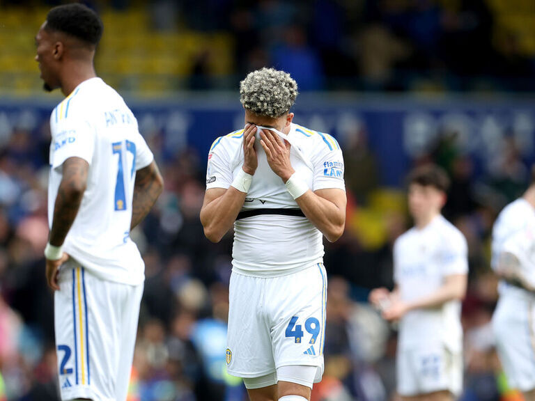 Championship roundup: Promotion challengers stumbling over final ...
