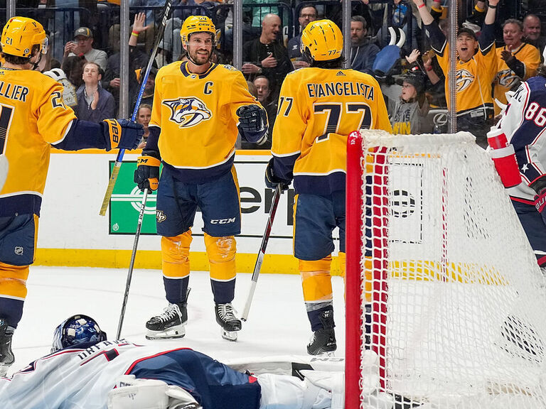 Josi's 4-point night powers Predators past Blue Jackets | theScore.com
