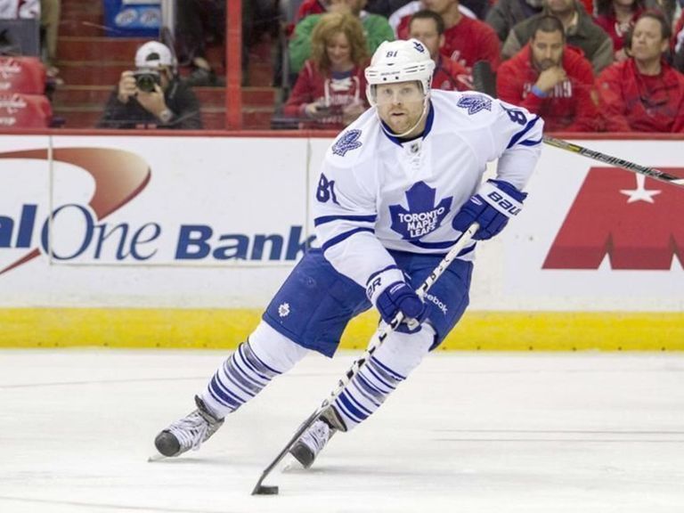 5 NHL Players Who Use Unique Hockey Sticks TheScore 5-nhl-players-who-use-unique-hockey-sticks-thescore
