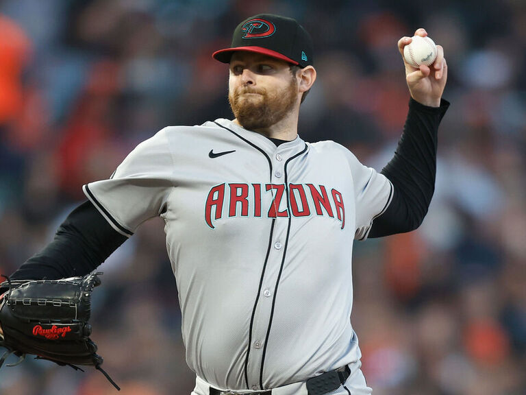 Montgomery wins in debut, D-Backs hammer Giants 17-1 | theScore.com
