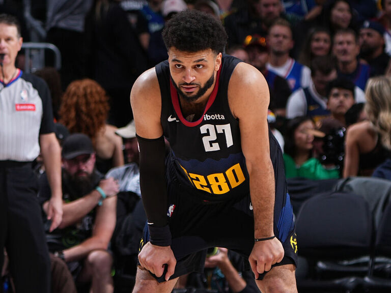 Finch: Murray throwing heat pack 'inexcusable' | theScore.com