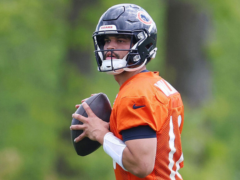 Bears QBs coach: Caleb's development 'light years ahead' | theScore.com