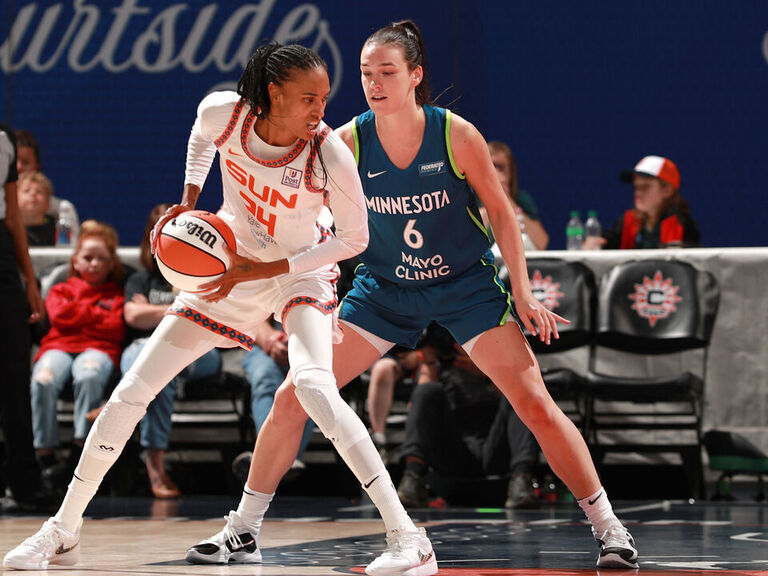 Bonner hits late free throws, scores 20 points to help Sun beat Lynx in ...