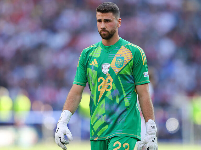 Spain 'keeper Simon tells Mbappe to 'leave politics to other people ...