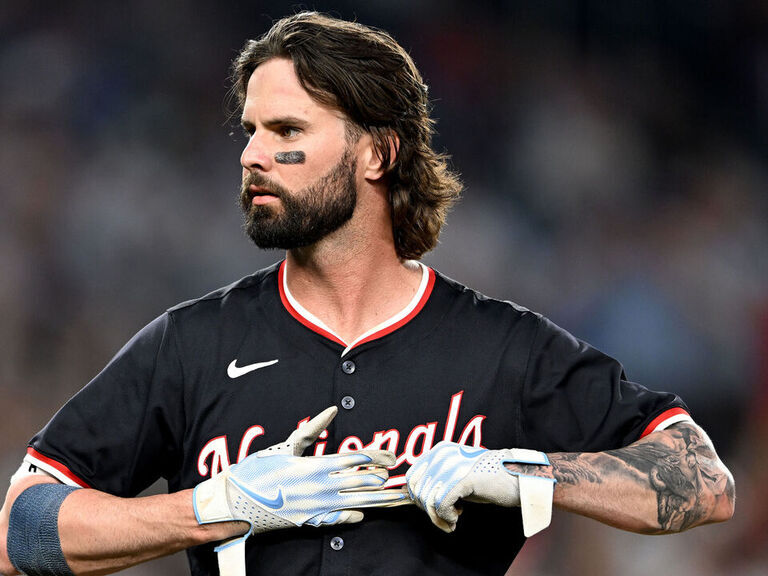 Nationals' Winker confronts Padres fan | theScore.com