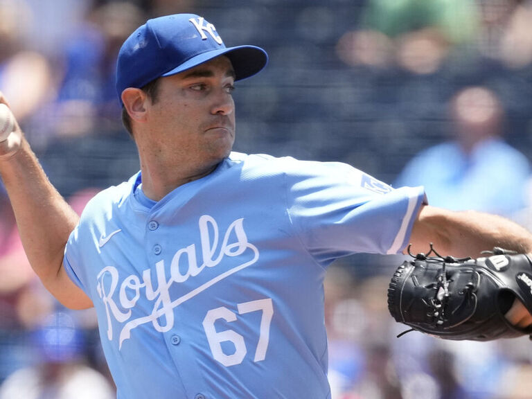 Lugo 1st to 11 wins as Royals take series from Guardians | theScore.com