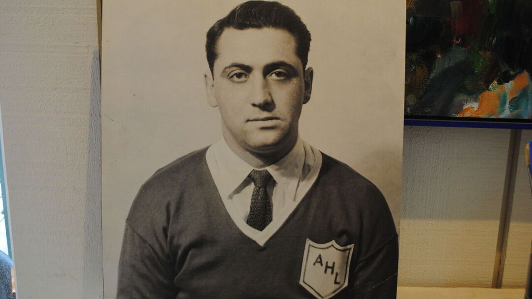 Harry Ornest, the NHL's most unlikely owner | theScore.com