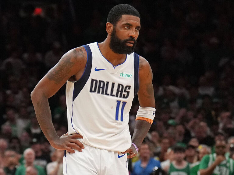 Kyrie undergoes surgery after breaking hand | theScore.com