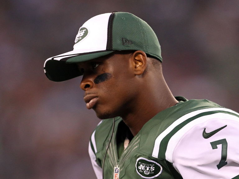 PHOTO: Angry Geno Smith vows to return after jaw surgery | theScore.com