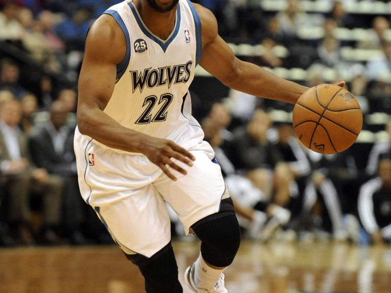 Cavaliers to bring guard A.J. Price to camp | theScore.com