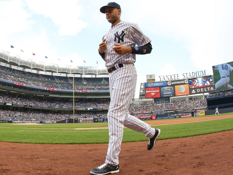PHOTOS: Images from Derek Jeter's iconic career | theScore.com