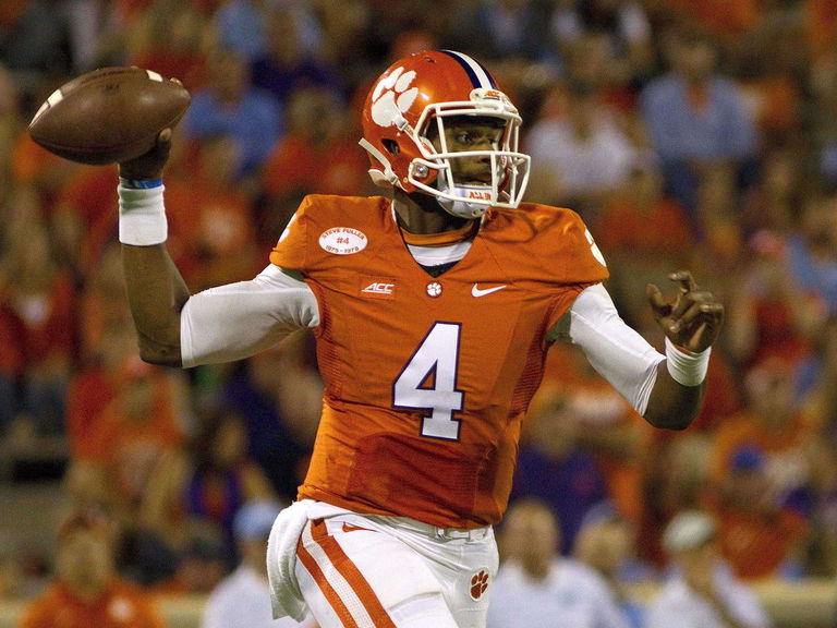 Clemson's Deshaun Watson played vs. South Carolina with torn ACL ...