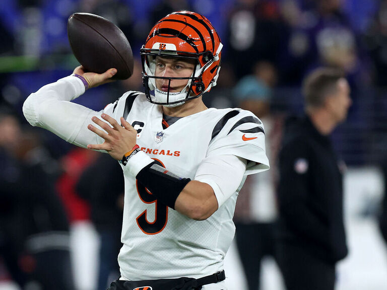 Taylor: Burrow cleared for contact in wake of wrist injury | theScore.com