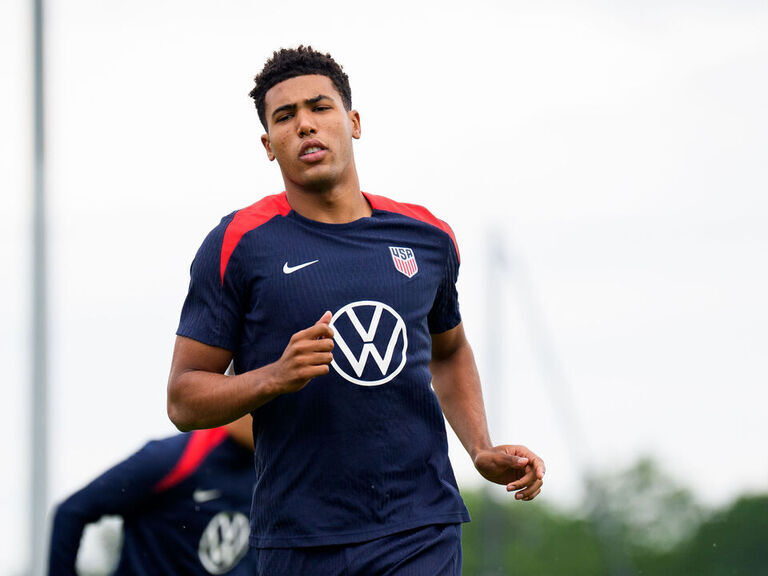 Chelsea sign USMNT defender Wiley from Atlanta United for reported £8 ...