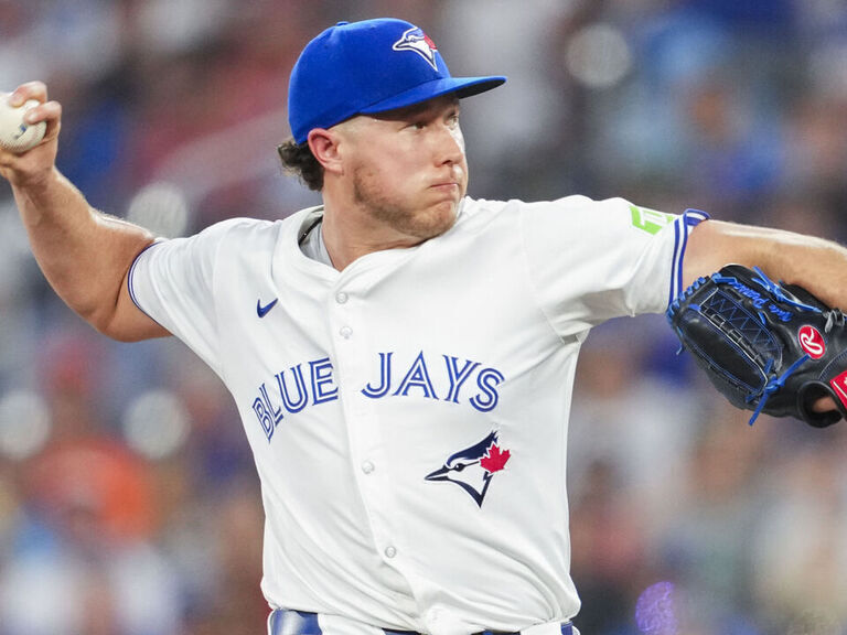 Blue Jays trade Pearson to Cubs | theScore.com