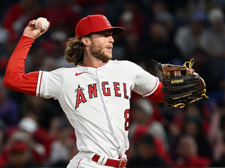 Report: Yankees sign Phillips to minor-league deal as pitcher ...