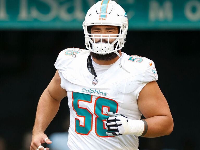 Seahawks solidify O-line by signing Connor Williams | theScore.com