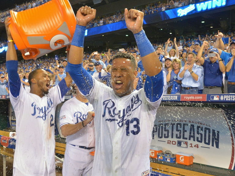 PHOTO: Royals unveil new Gatorade shower billboard | theScore.com