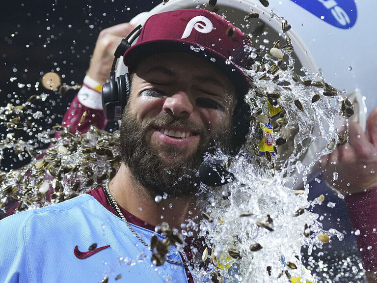 Wilson hits 10th cycle in Phillies history | theScore.com