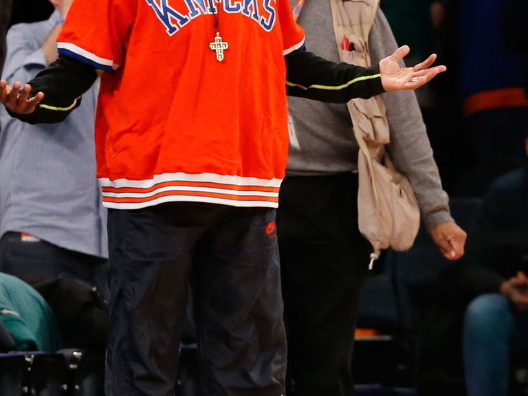 Phil Jackson on Spike Lee's triangle offense film: He 'doesn't know ...