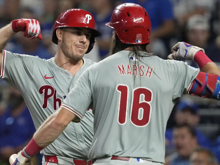 Realmuto's 2 HRs, career-high 7 RBIs power Phillies past Royals ...