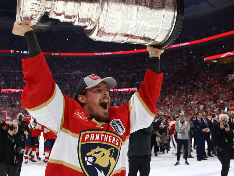 Senators sign Nick Cousins to 1-year deal | theScore.com