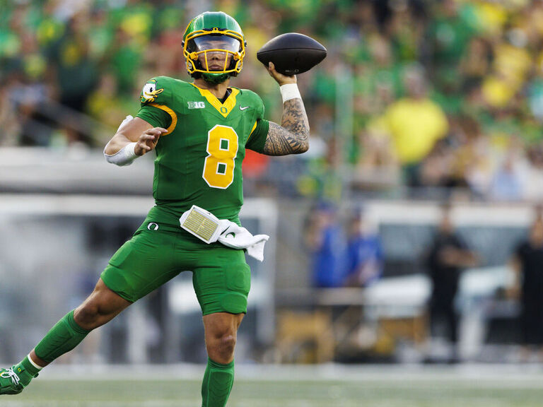 Gabriel says there's room for improvement after Oregon debut | theScore.com