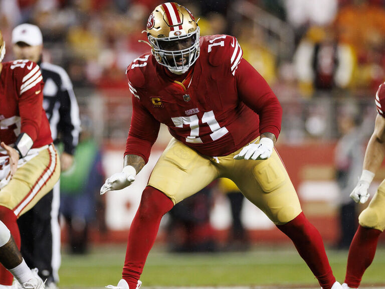 49ers' Williams signs restructured deal worth $82.6M | theScore.com