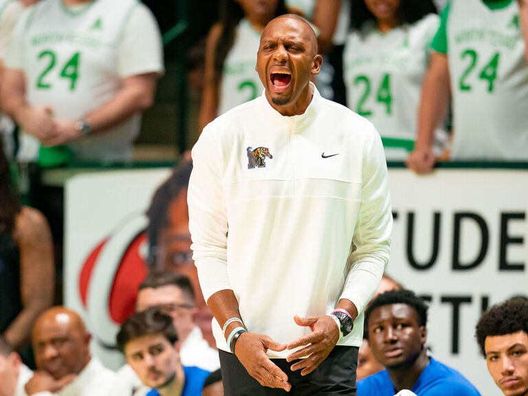 Hardaway fires 4 members of Memphis' coaching staff | theScore.com
