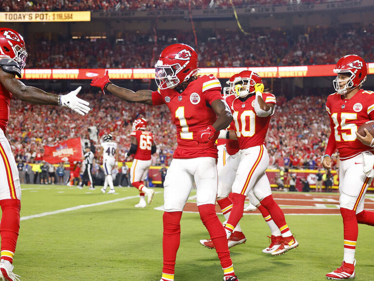 Chiefs win NFL opener as replay nixes Ravens TD at buzzer | theScore.com