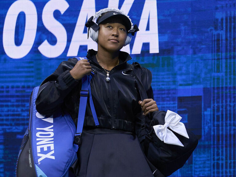 Former No. 1 Osaka announces split from coach | theScore.com