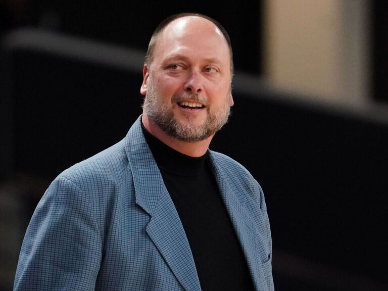 Former UNC center, NBA veteran Joe Wolf dies at 59 | theScore.com