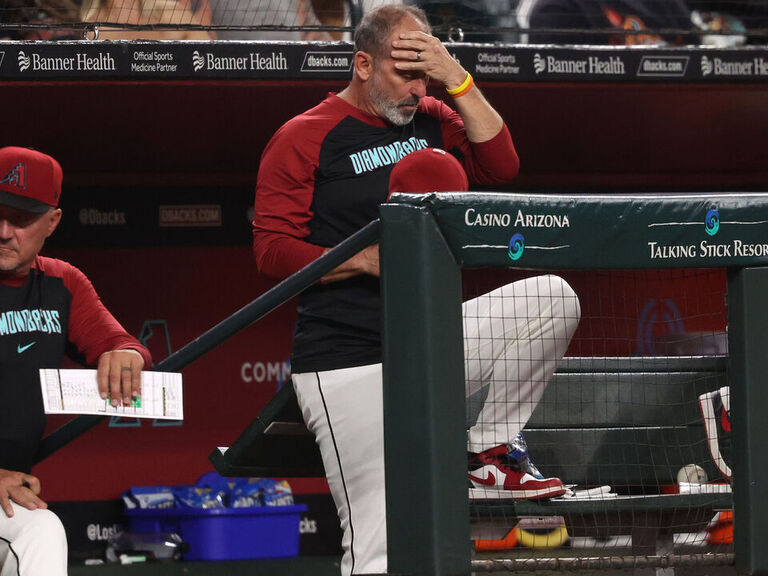 D-Backs devastated after watching playoffs slip away | theScore.com