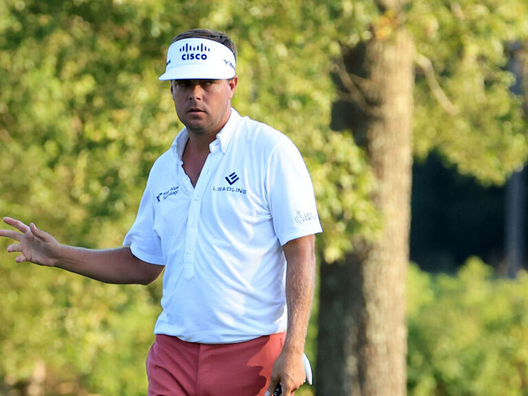 Mitchell takes lead at Sanderson Farms with late birdie surge ...