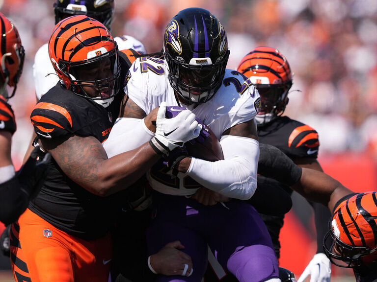 Henry's big run lifts Ravens over Bengals in OT thriller | theScore.com
