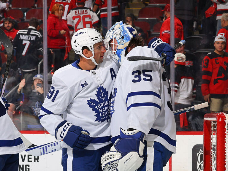 Hildeby shines in NHL debut to lead Maple Leafs past Devils | theScore.com