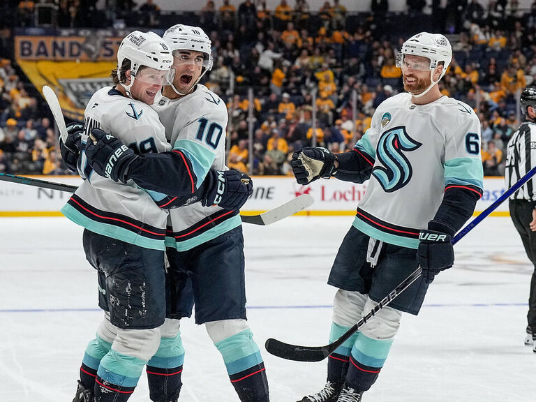 Kraken score 4 unanswered goals, hand Predators 3rd straight loss ...