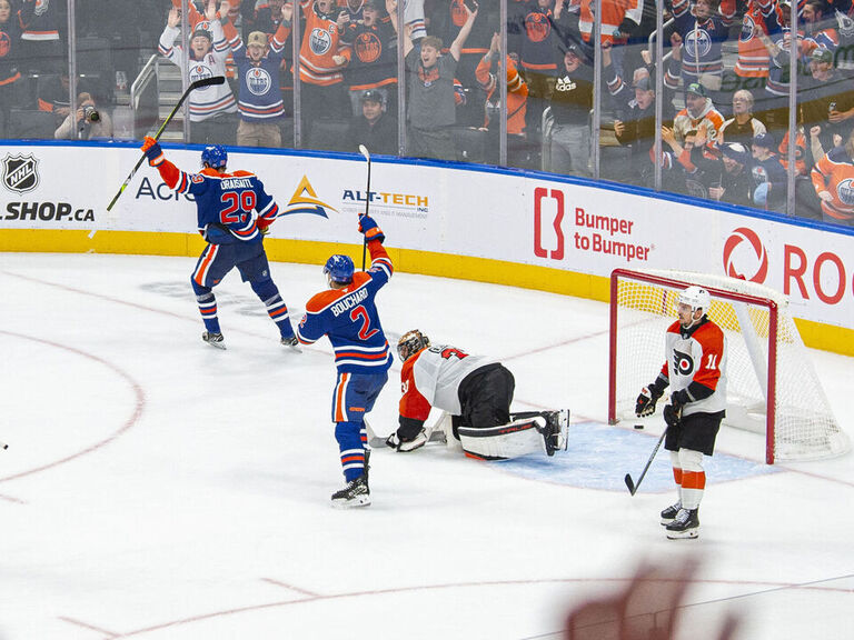 Oilers end season-opening skid with OT win vs. Flyers | theScore.com