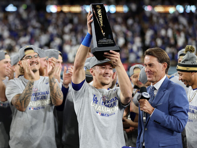 Dodgers' unlikely hero Edman wins NLCS MVP | theScore.com