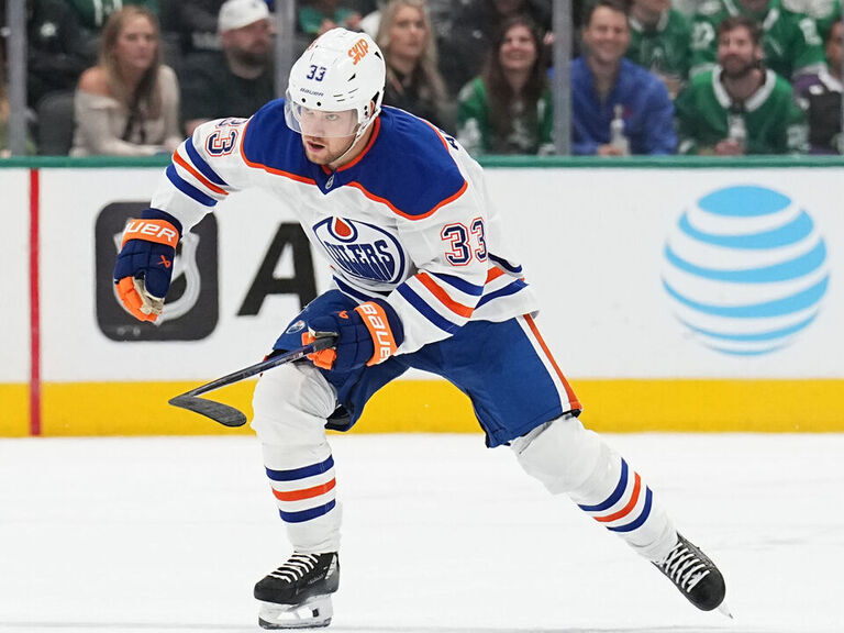 Oilers trade Arvidsson to Bruins for pick | theScore.com