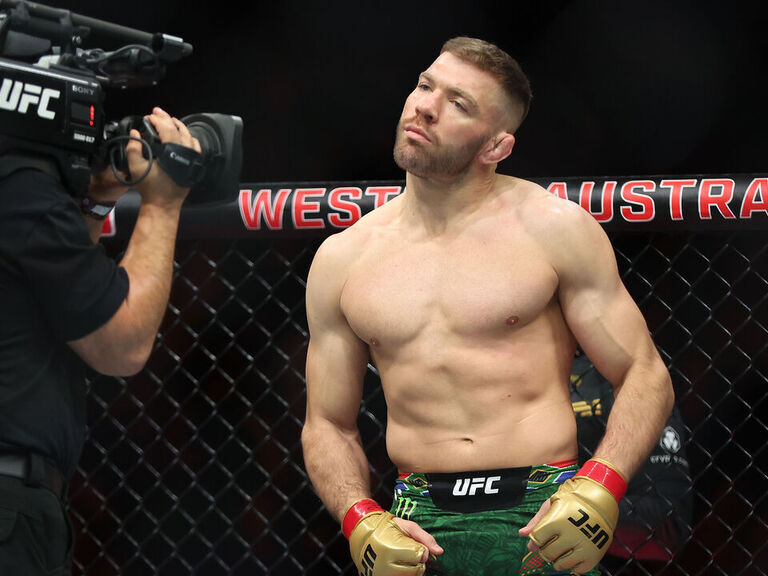 Du Plessis says he '100%' wants Chimaev fight next | theScore.com
