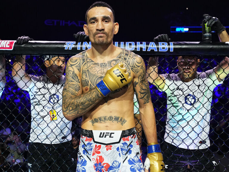 Holloway moving up to lightweight | theScore.com