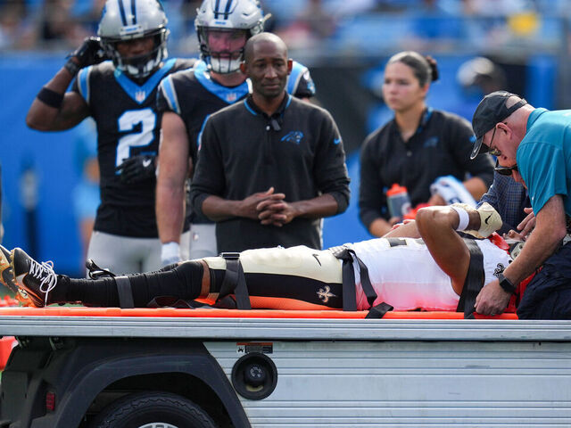 Saints' Olave carted off vs. Panthers after latest concussion ...