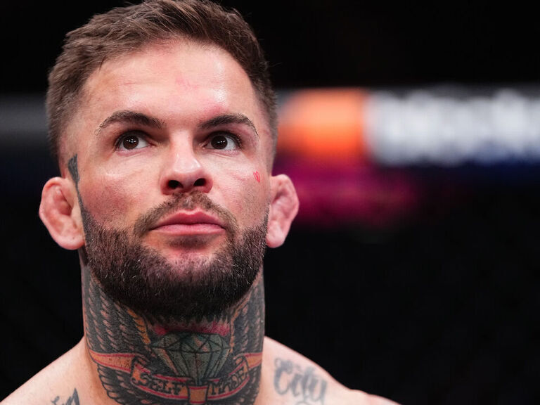 Garbrandt injured, UFC co-main event canceled | theScore.com