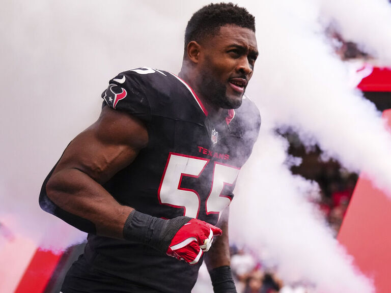 Report: Texans add 1 year, $35.6M to Hunter's contract | theScore.com