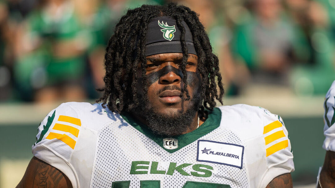 2024 CFL Awards: Oliveira becomes 4th Canadian to win MOP | theScore.com