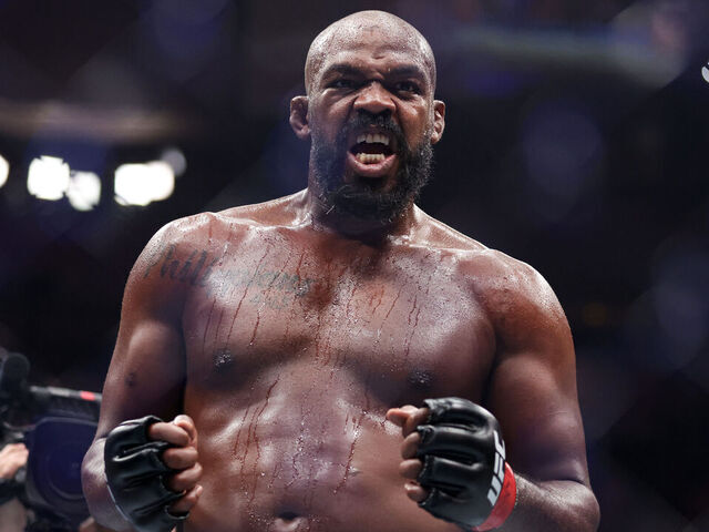Jones retires Miocic, retains UFC heavyweight title with vi…