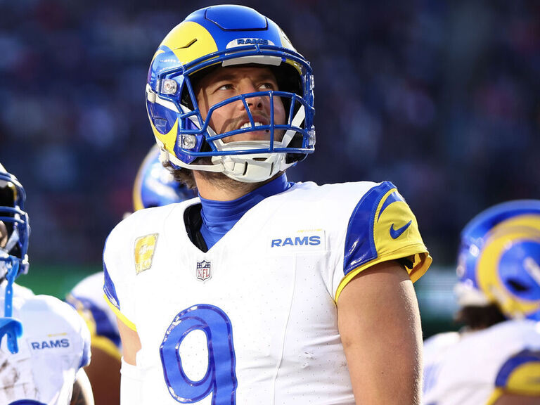 Stafford throws for 4 TDs to lead Rams past Patriots | theScore.com